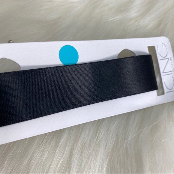 Claire's | Jewelry | Icing Claires Choker For 10 | Poshmark
